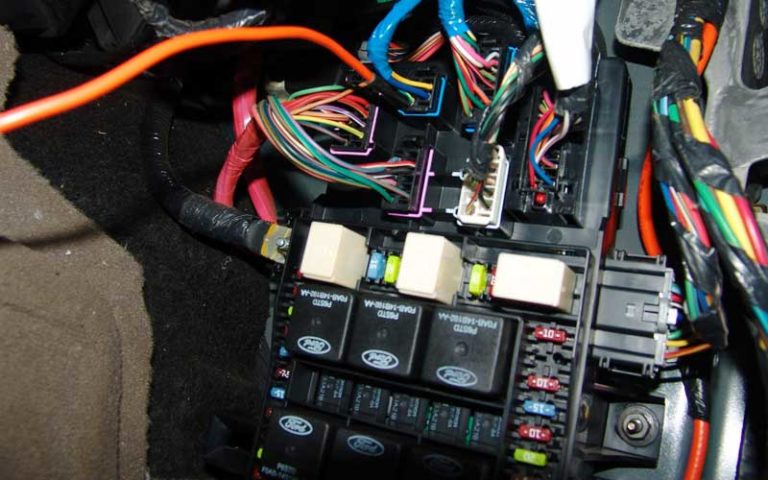 Symptoms of a Bad Fuel Pump Relay & Replacement Cost